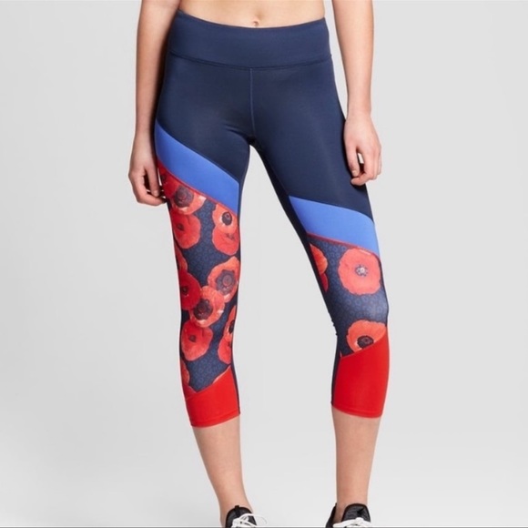 JoyLab | Pants & Jumpsuits | Joy Lab Poppy Floral Capri Leggings | Poshmark